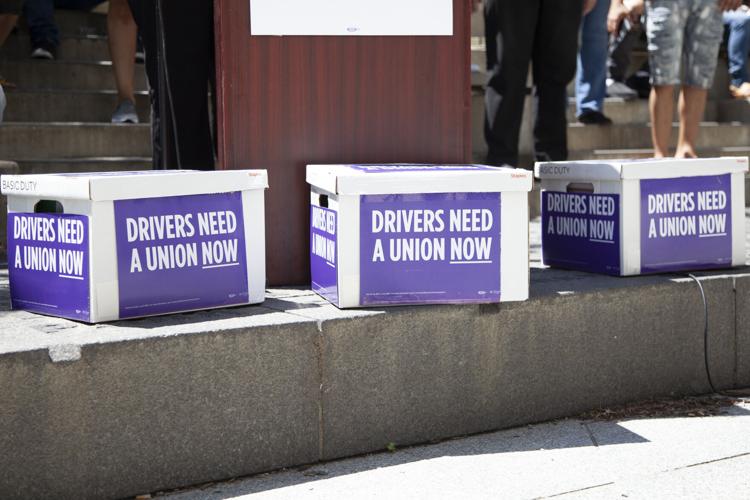 Uber, Lyft drivers praise settlement, push for union - CommonWealth Beacon