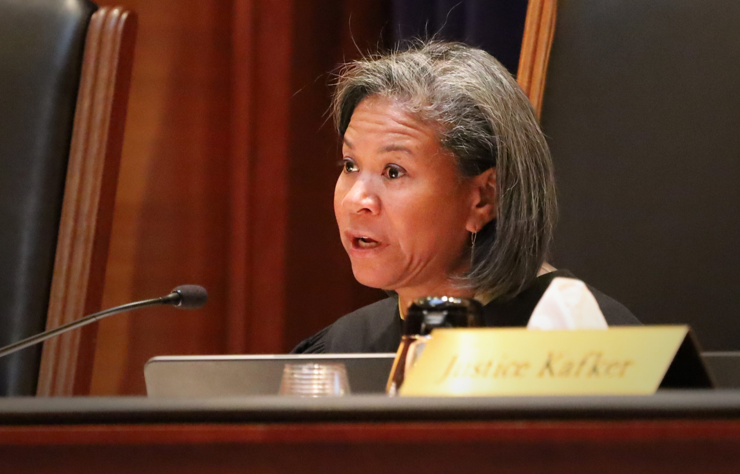 Mass. courts weigh AI efficiency, ethics angles