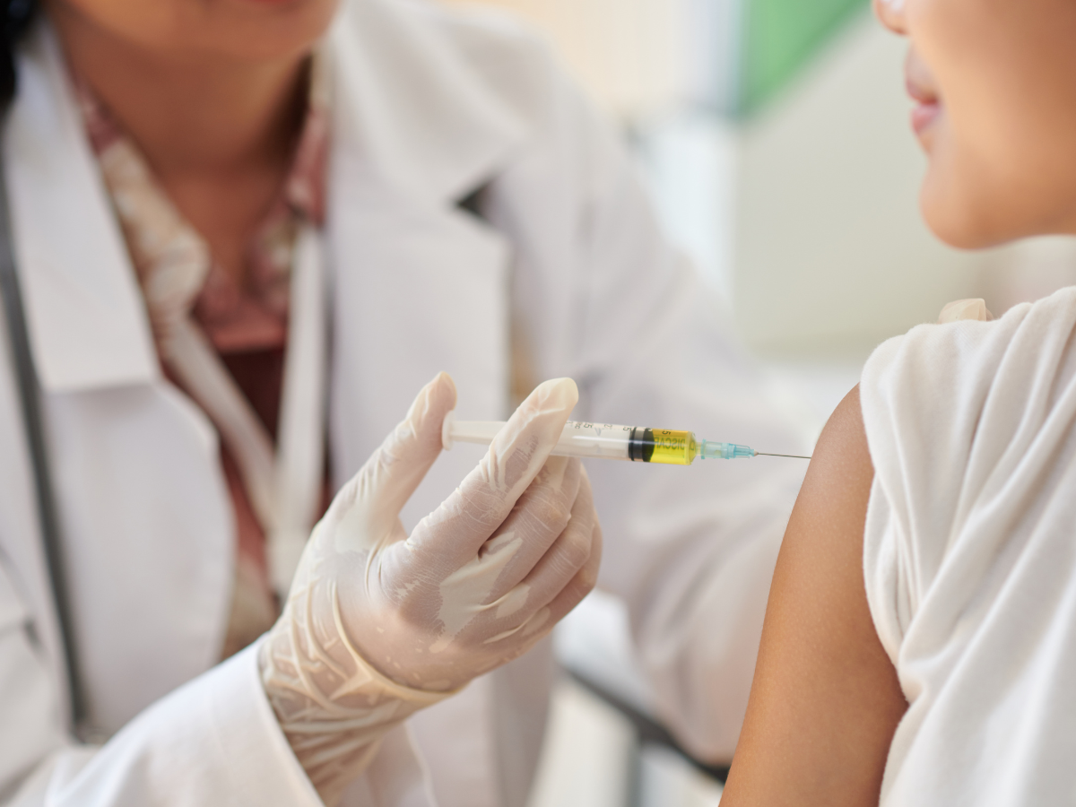 State recommends vaccine schedule backed by pediatricians' academy